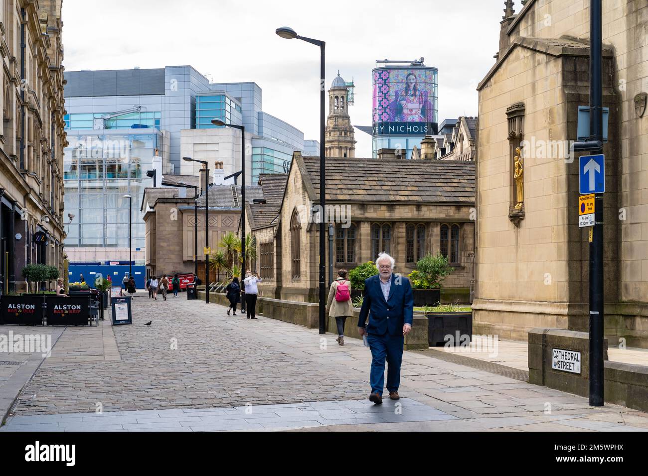 Harvey nicholls manchester hi-res stock photography and images - Alamy
