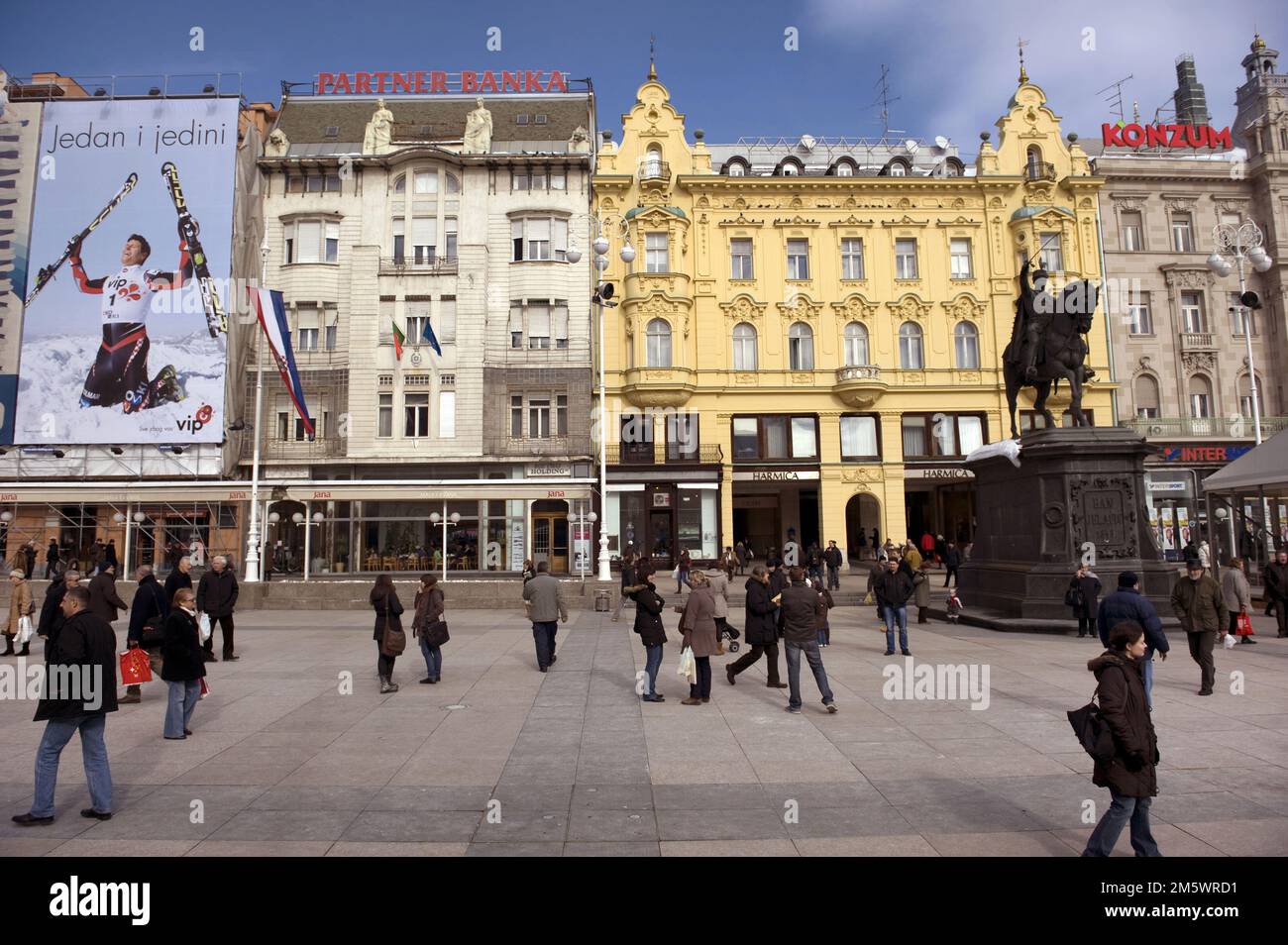 Croatia. Zagreb. Main square 'Ban Jelacic' downtown Stock Photo - Alamy
