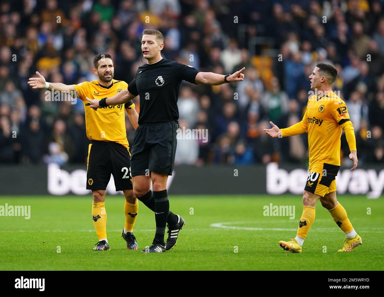 Wolverhampton Wanderers' Felipe Joao Moutinho and Daniel Podence ...