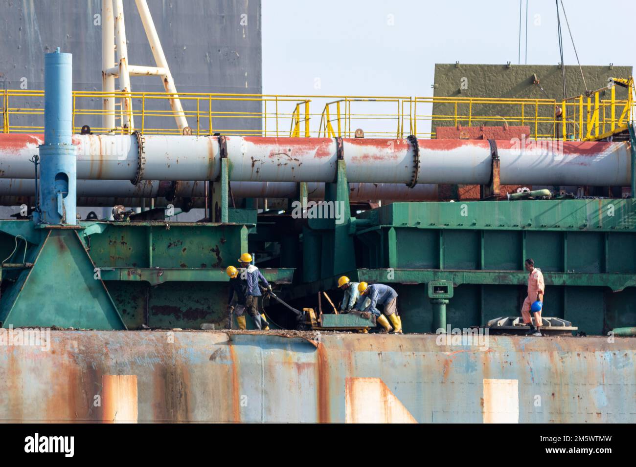 Ship Breaking Yard, Chattogram, Bngladesh, 05 Sep 2021 Workers are ...