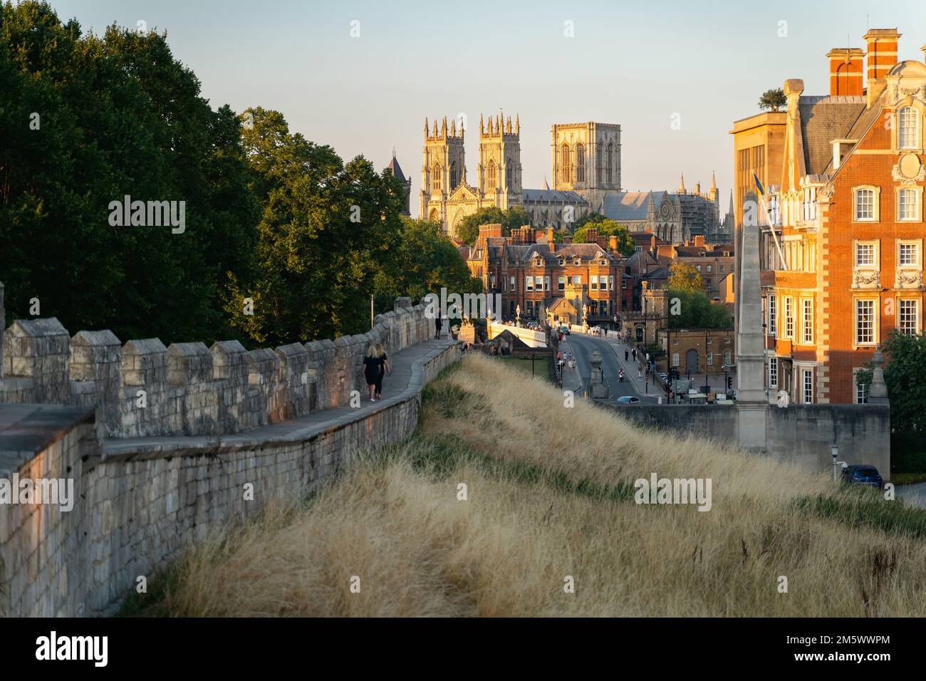 York city walls at night hi-res stock photography and images - Alamy