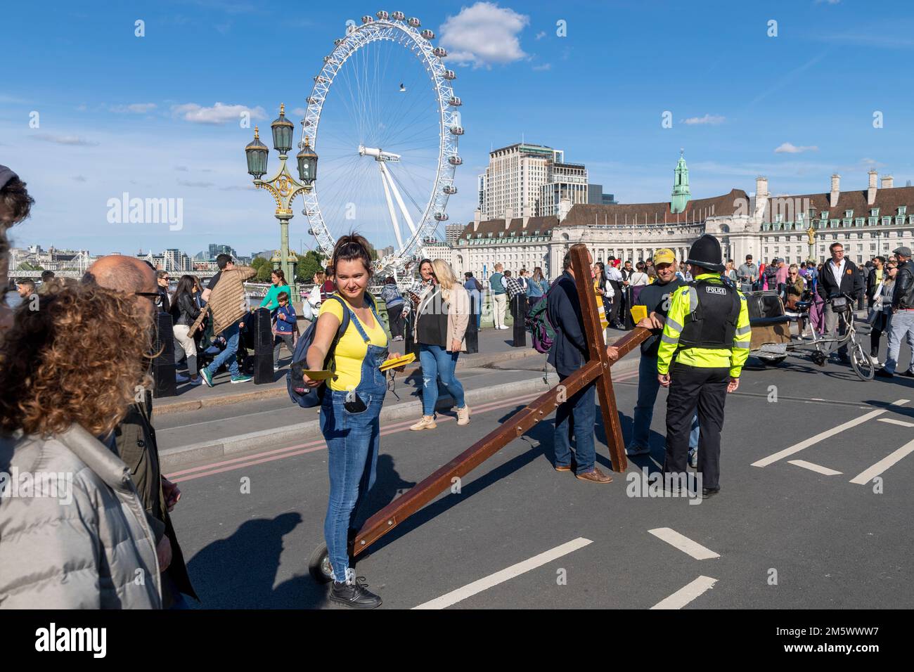 10 days mourning hi-res stock photography and images - Alamy