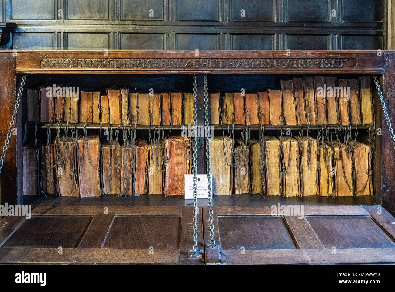 Chained books in library hi-res stock photography and images - Alamy