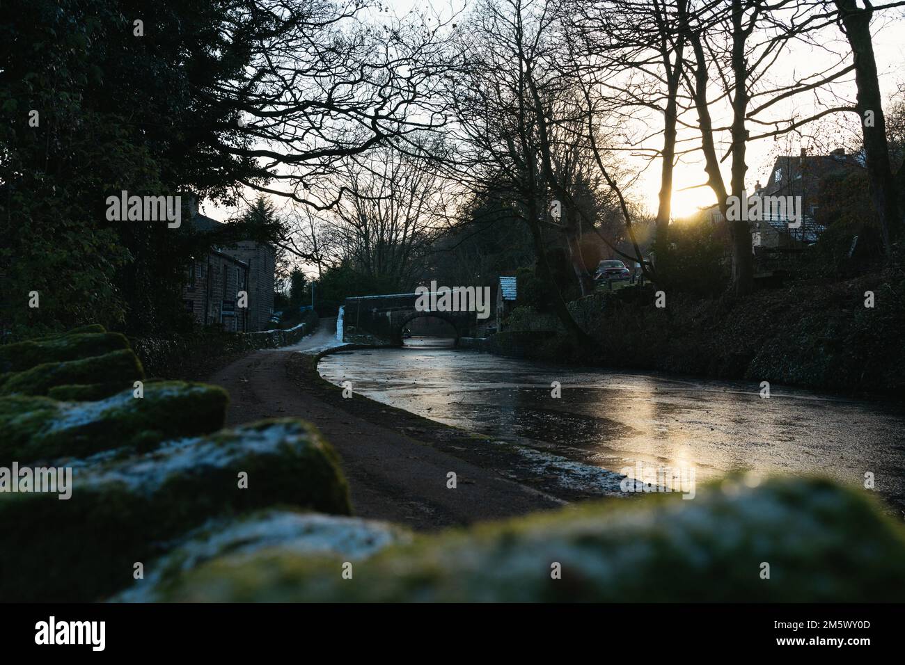 Diggle huddersfield narrow hi-res stock photography and images - Alamy
