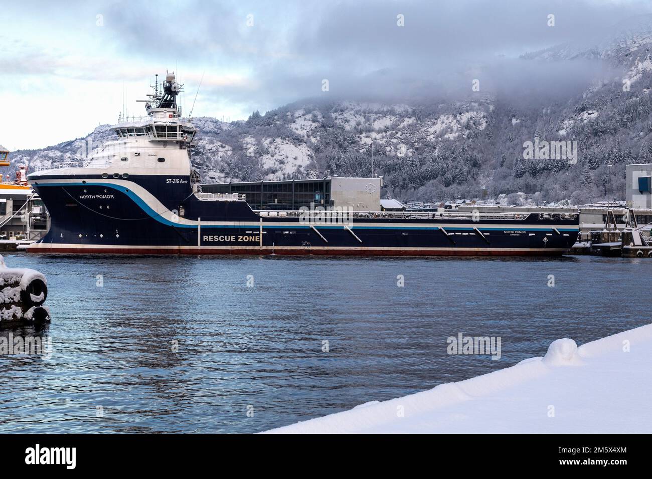 Supplybåt hi-res stock photography and images - Alamy