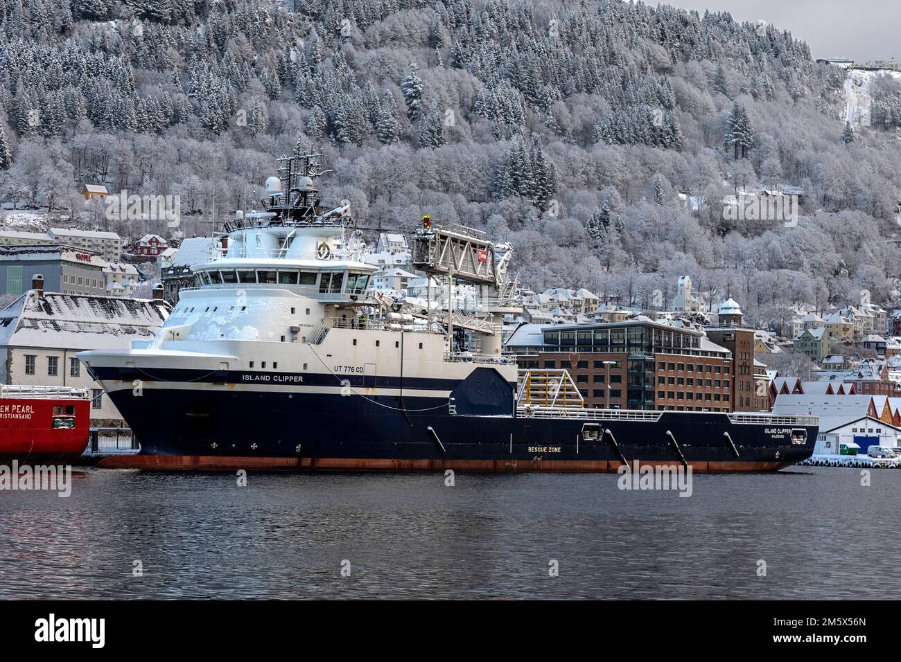 Offshore platform supply vessels (PSV) Island Clipper at Festningskaien ...