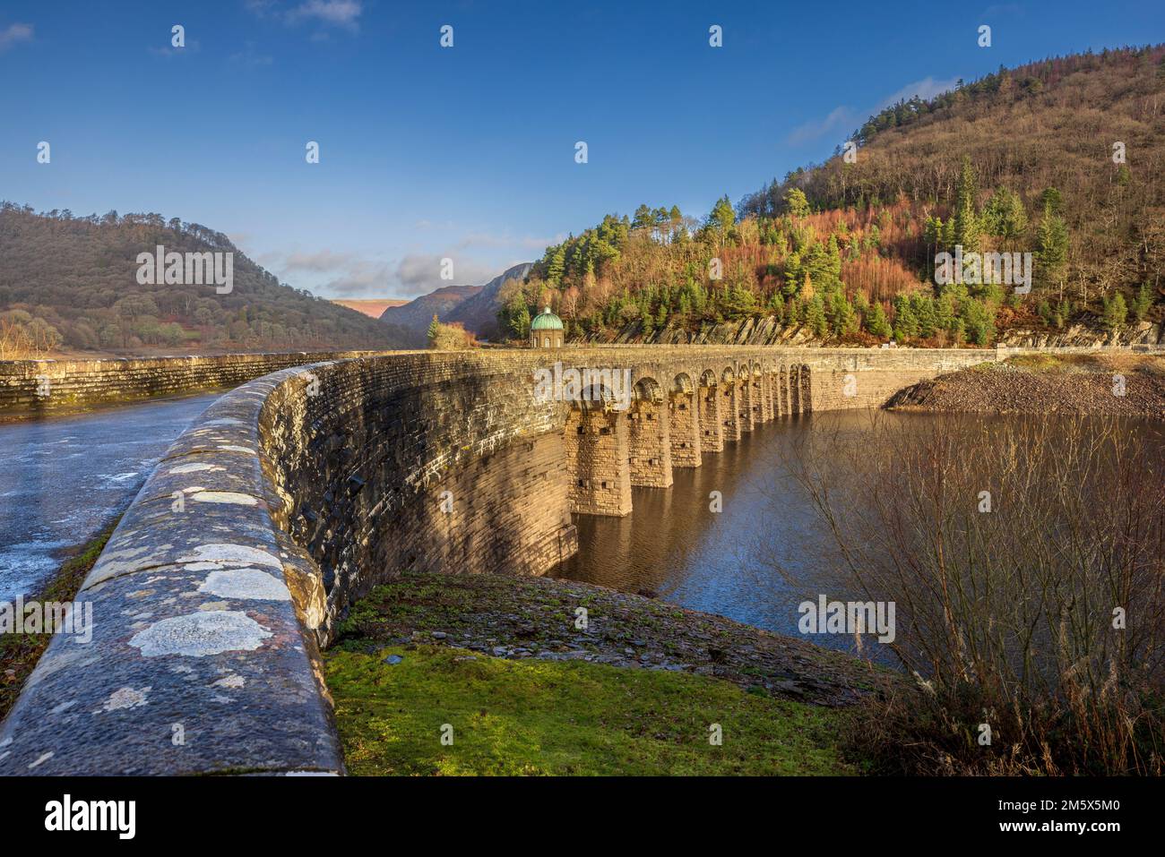 Garreg ddu dam hi-res stock photography and images - Alamy
