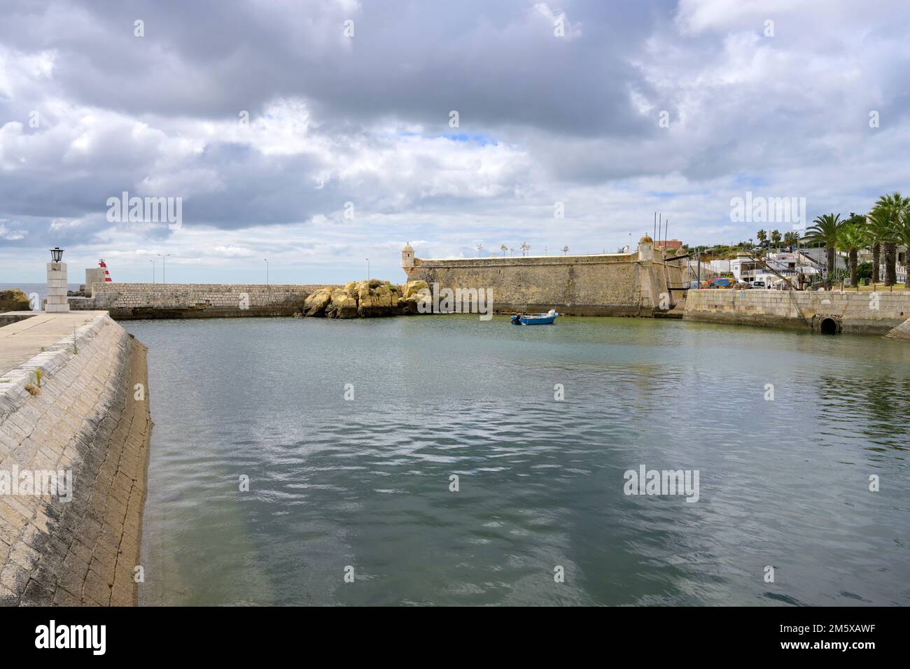 Lagos portugal ramparts hi-res stock photography and images - Alamy