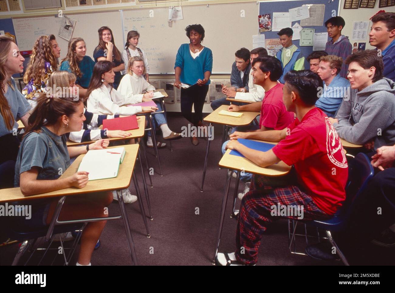 Teenagers boys in classroom hi-res stock photography and images - Alamy