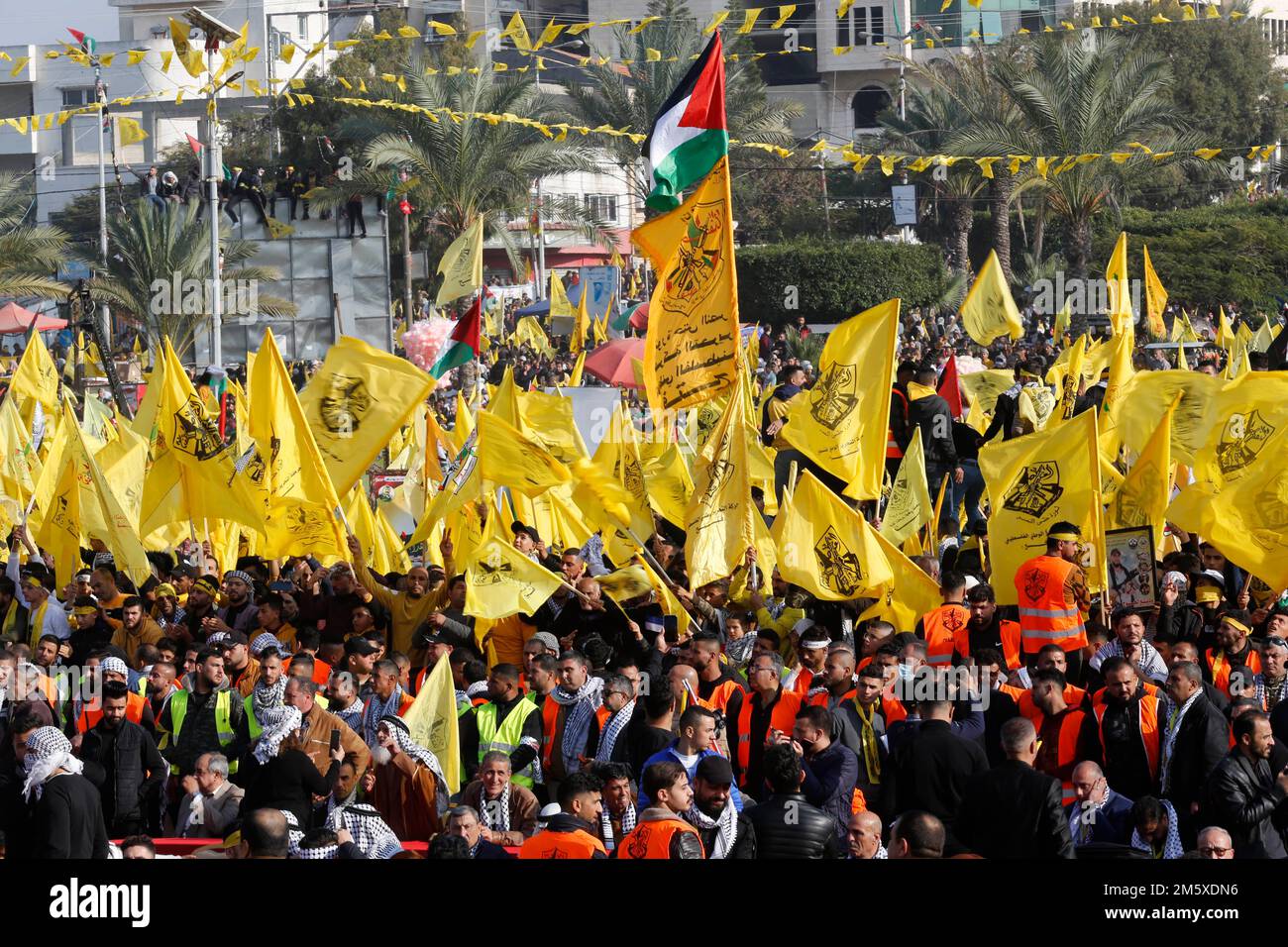 Palestinians take part in Fatah movement rally marking the 58th ...