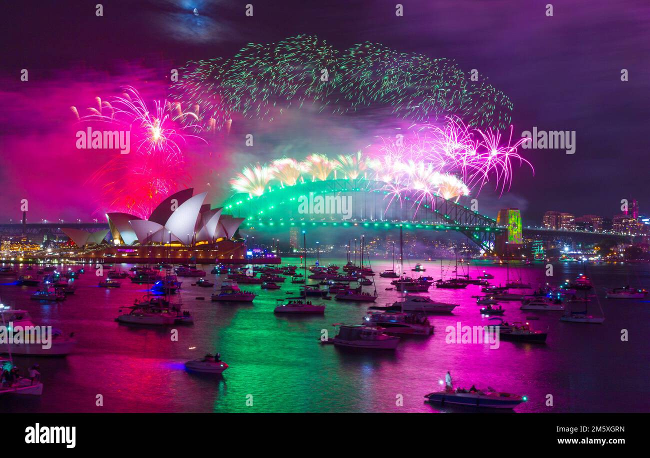 2023 sydney fireworks hi-res stock photography and images - Alamy