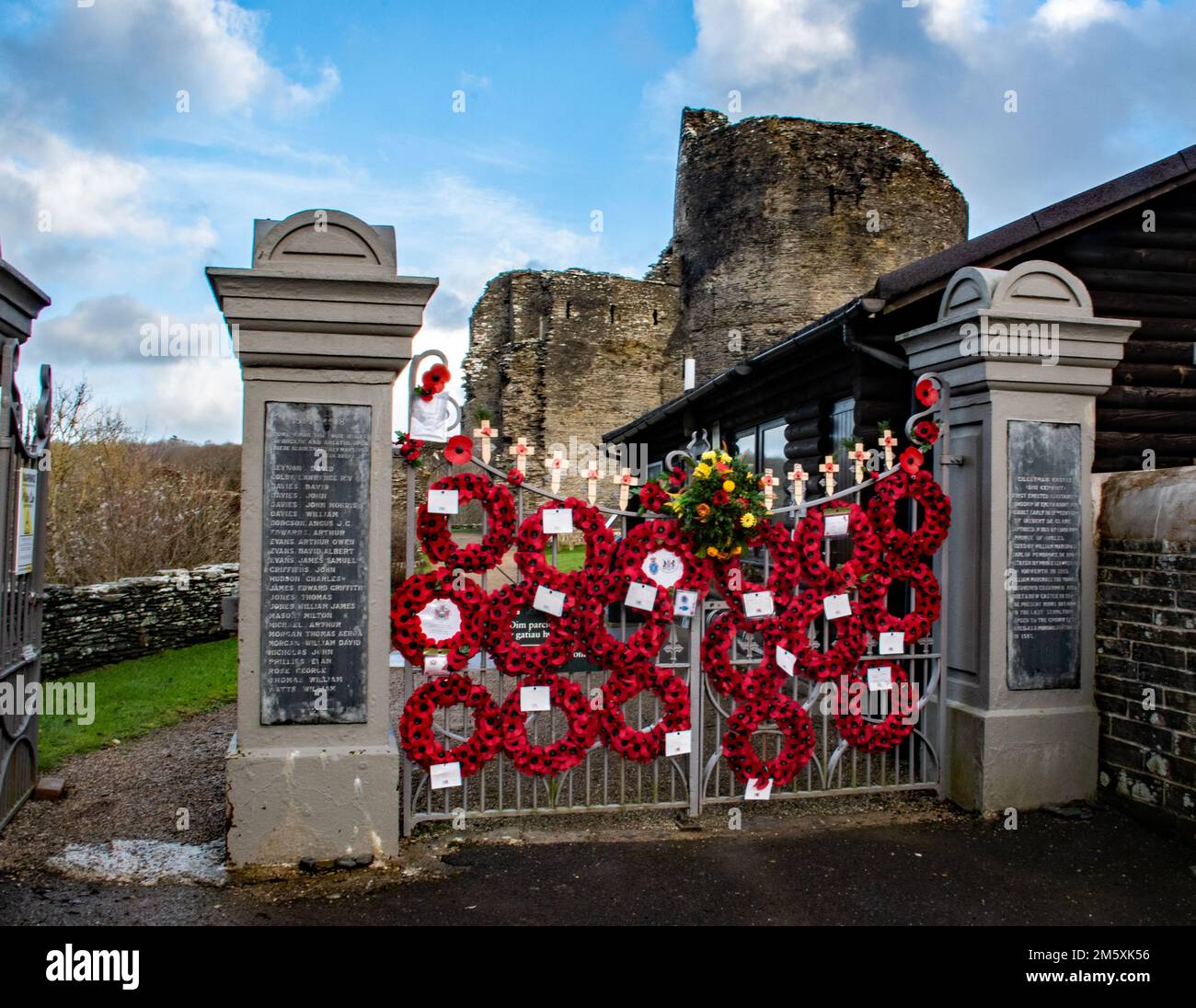 Entance to Cilgerran Castle (Welsh: Castell Cilgerran Stock Photo - Alamy