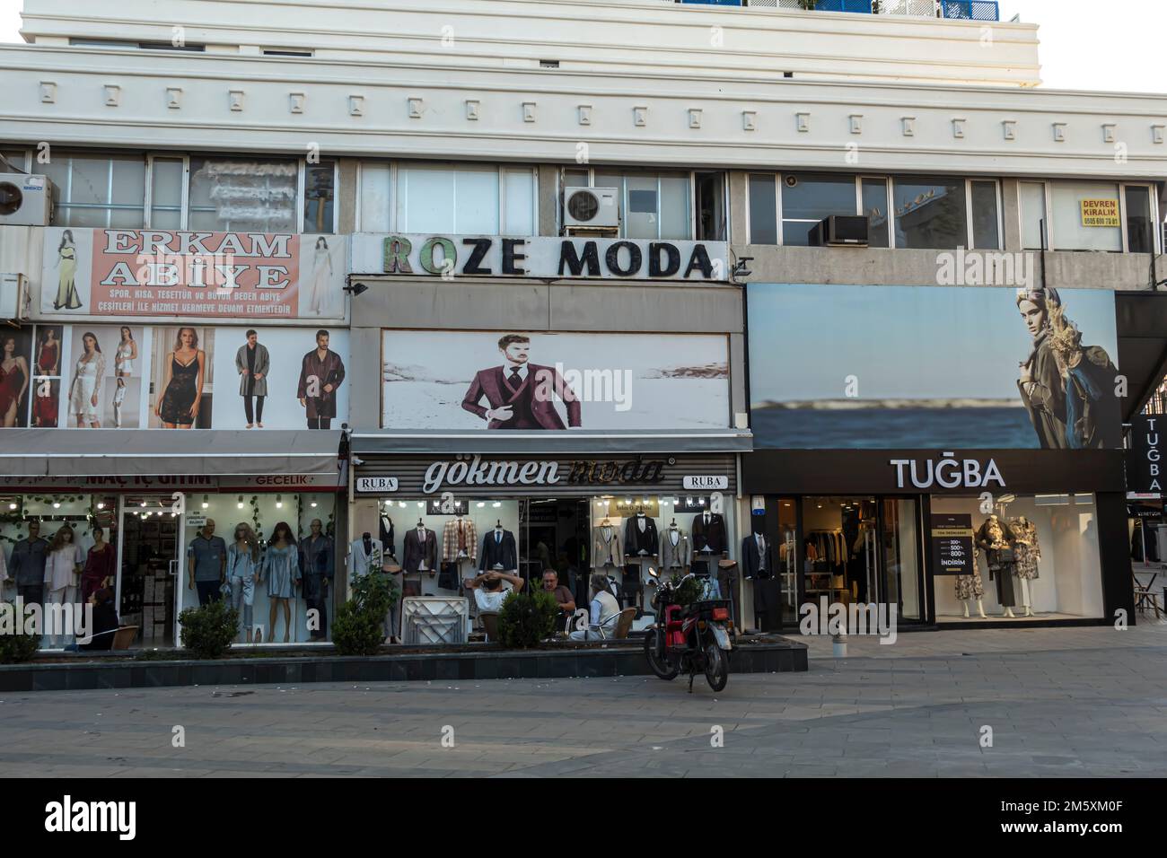 Roze moda hi-res stock photography and images - Alamy