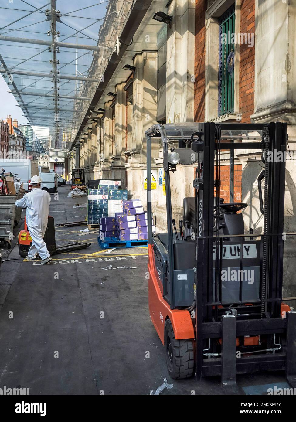 Meat porter hi-res stock photography and images - Alamy