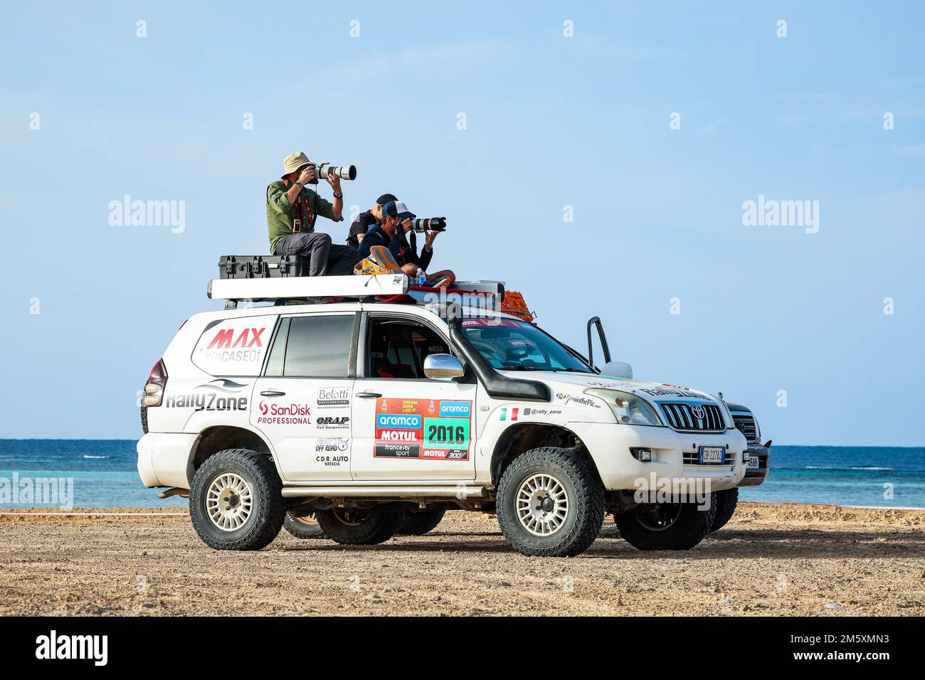 Yanbu, Saudi Arabia. 31st Dec, 2022. Frederic Le Flocâ€™h and Bastien ...