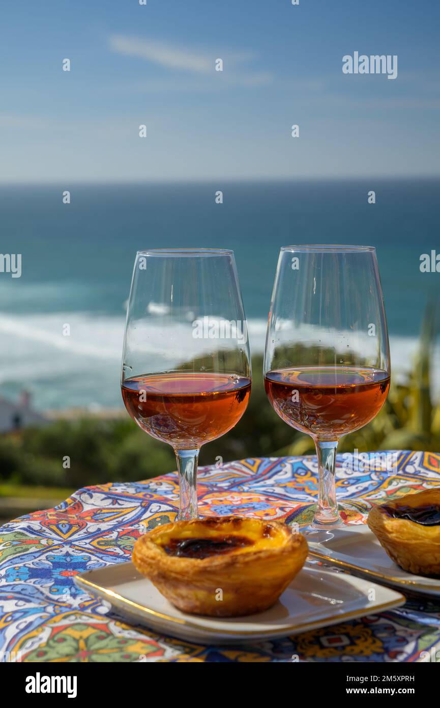 Pasteis de nata porto hi-res stock photography and images - Alamy