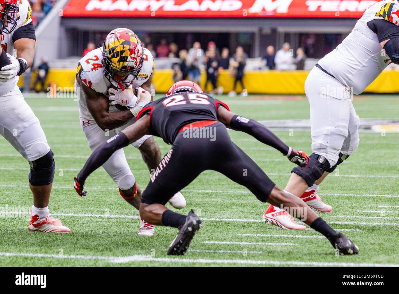 Charlotte, NC, USA. 30th Dec, 2022. Maryland Terrapins running back ...