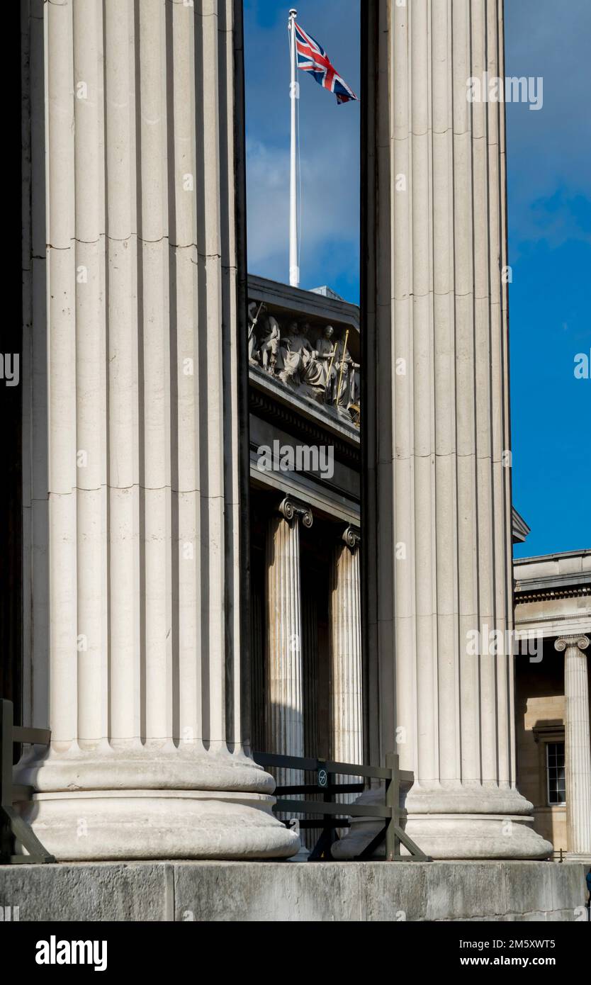 UK, england, London, Brtish museum giant columns Stock Photo - Alamy