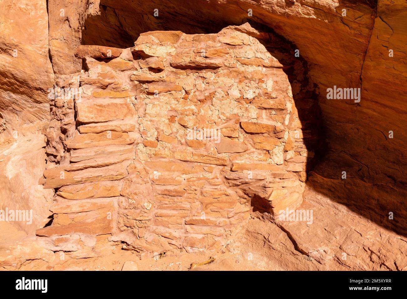 Split Level Ruin. Backpacking in Grand Gulch and viewing Anasazi dwellings and rock art. Near ...
