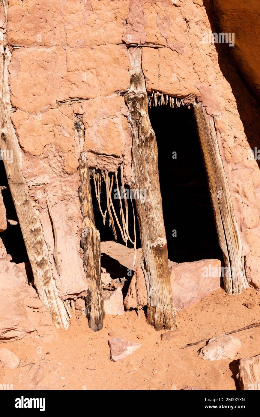 Split Level Ruin. Backpacking in Grand Gulch and viewing Anasazi dwellings and rock art. Near ...