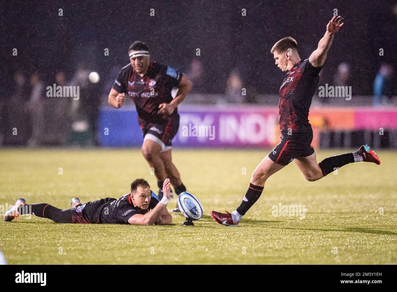 LONDON, UNITED KINGDOM. 31st, Dec 2022. Owen Farrell (Capt.) takes a ...