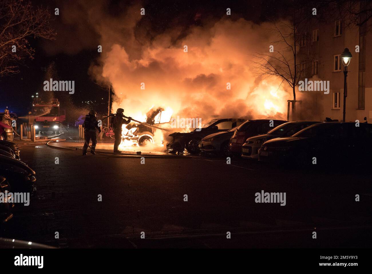 On January 1, 2023, firefighters in Berlin Charlottenburg at ...
