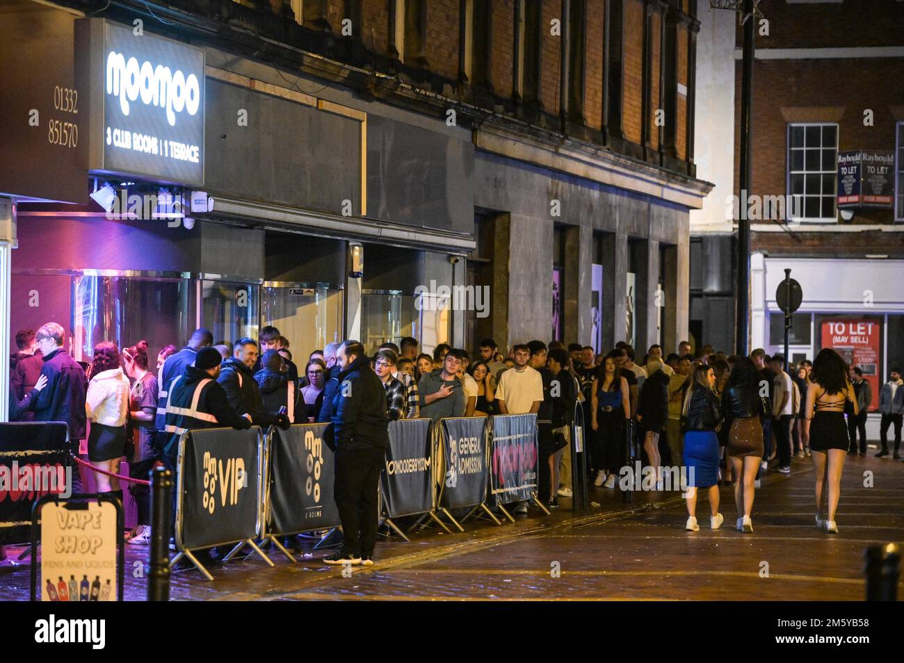 Wardwick, Derby, December 31st 2022. - Huge queues formed at nightclubs ...