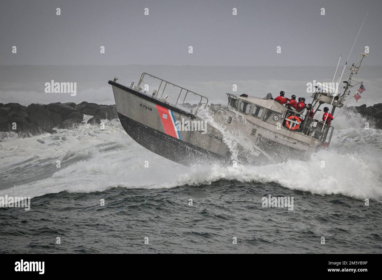 47 foot motor lifeboat hi-res stock photography and images - Alamy