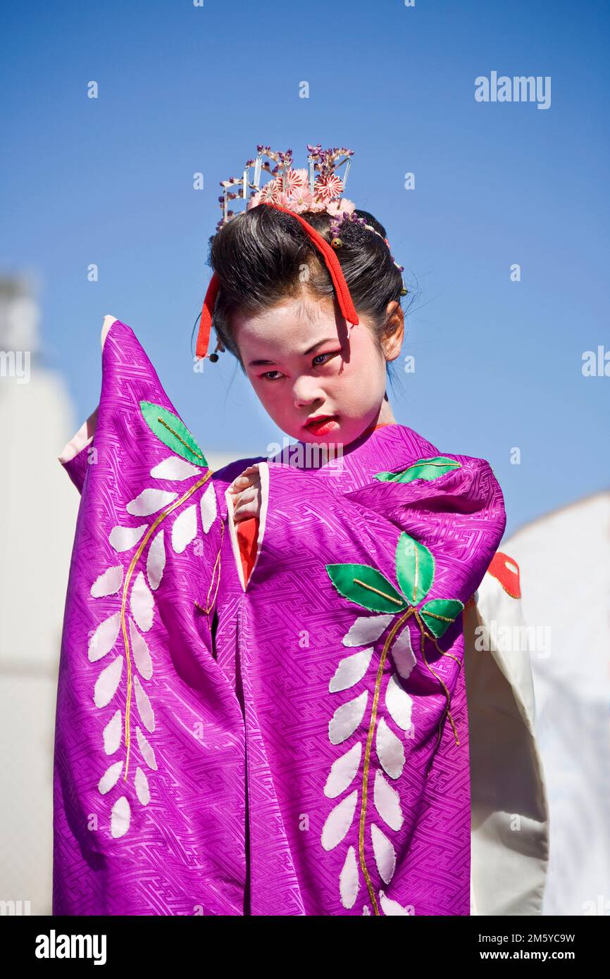Japanese Folk Dance – Types Of Japanese Dance – QOPCOL