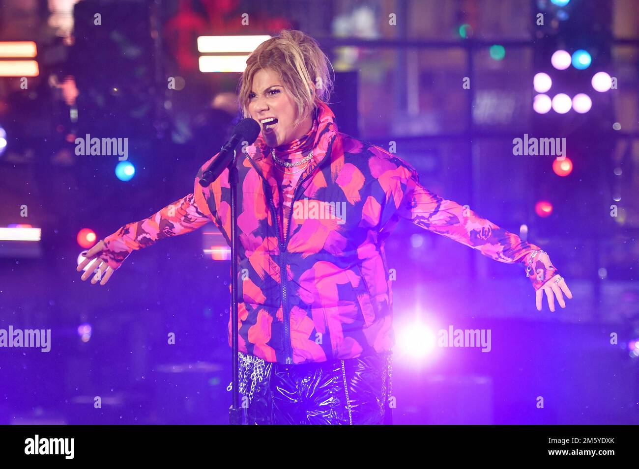 New York, USA. 31st Dec, 2022. Singer-songwriter JAX performs at the ...