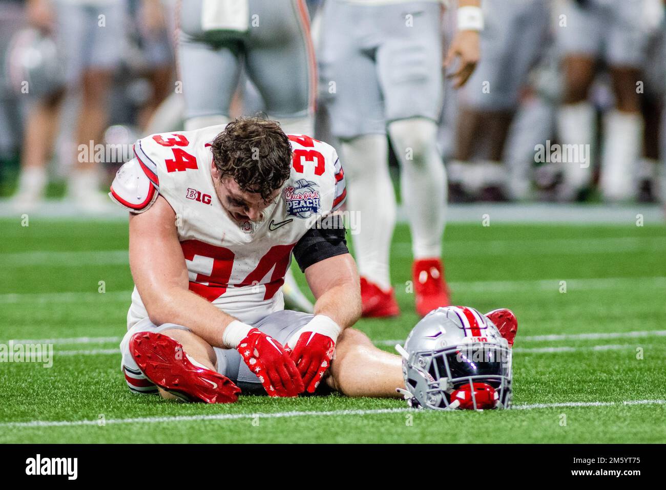 Atlanta, GA, USA. 1st Jan, 2023. Ohio State Buckeyes tight end Mitch ...