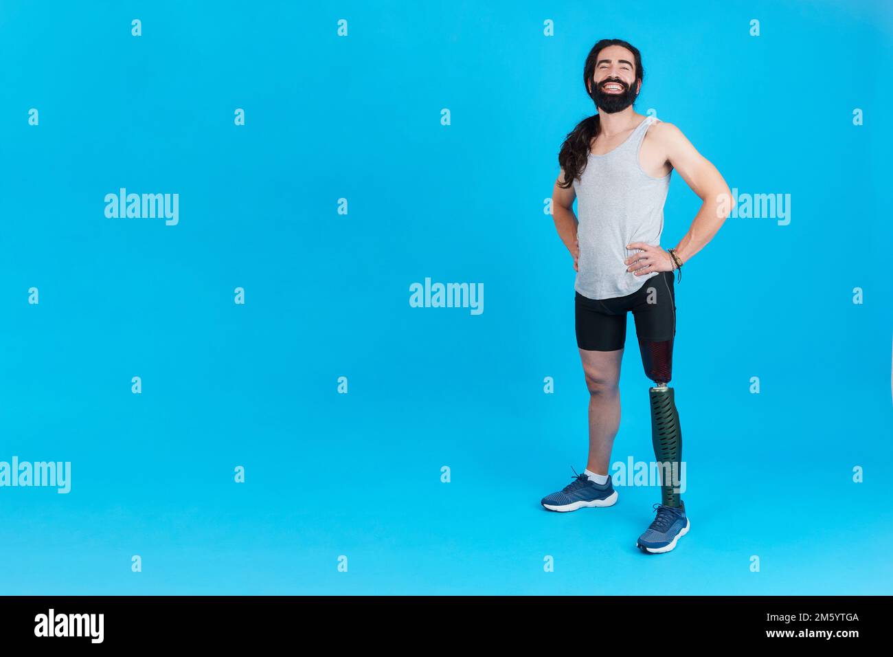 Person standing proud pose hi-res stock photography and images - Alamy
