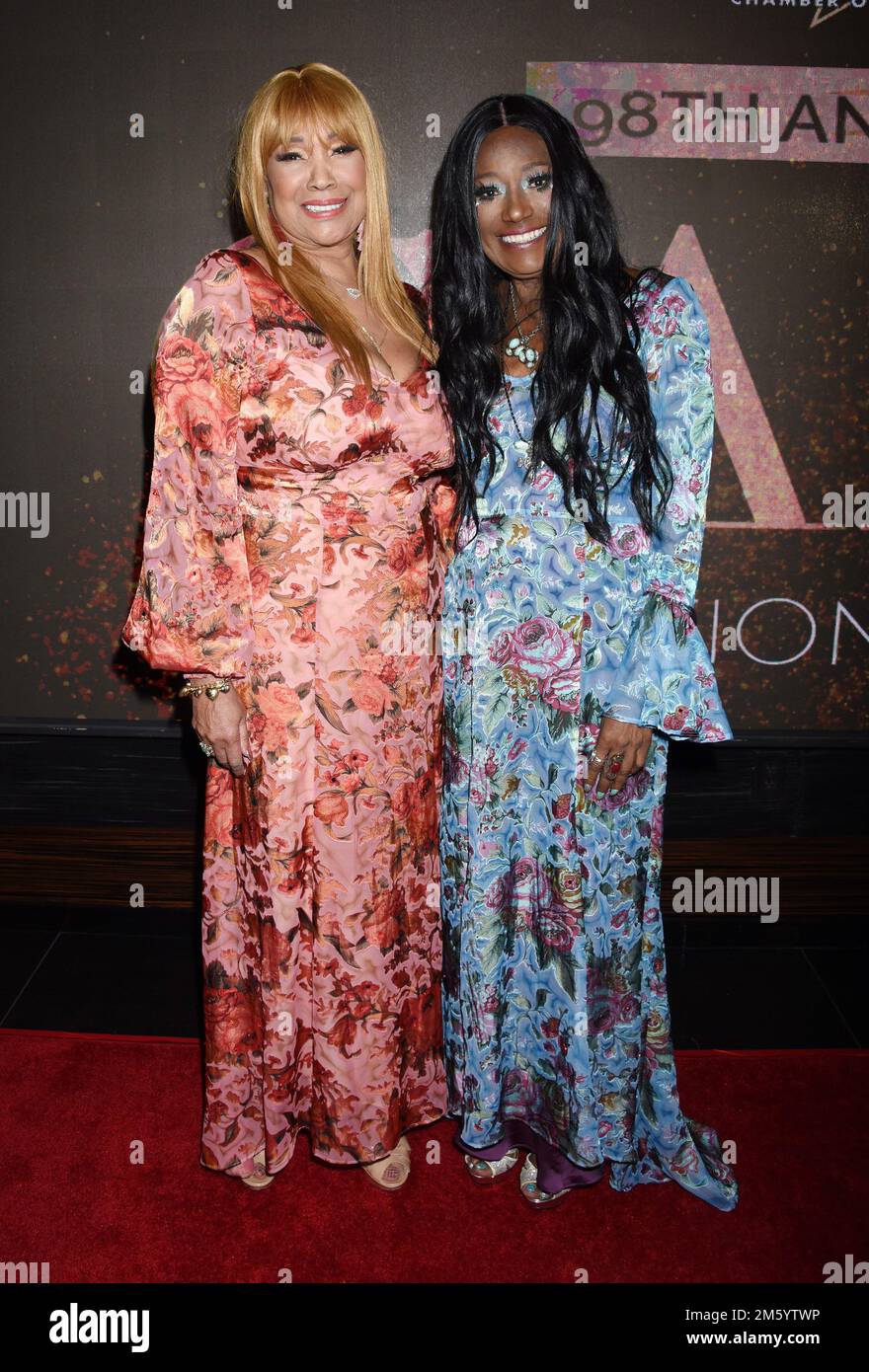 FILE: Anita Pointer, a founding member of The Pointer Sisters, has died ...