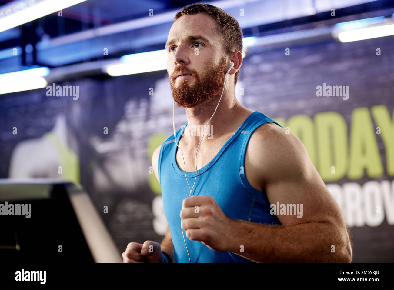 Working treadmill hi-res stock photography and images - Alamy