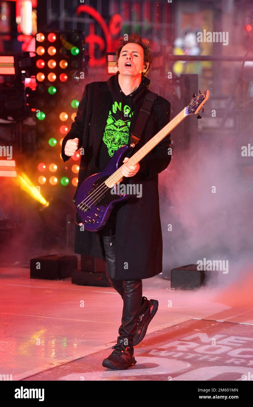 Andy taylor duran duran 2022 hi-res stock photography and images - Alamy