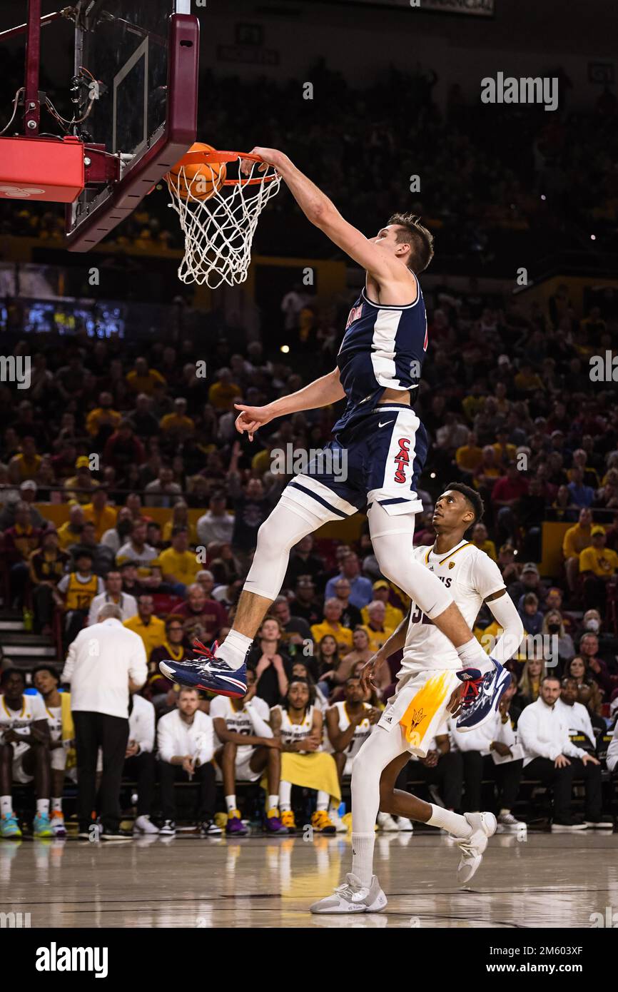 Ball arena in first hi-res stock photography and images - Alamy