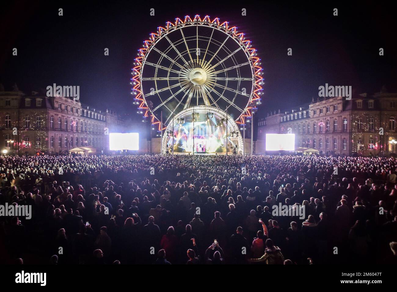 Stuttgart, Germany. 31st Dec, 2022. People celebrate New Year's Eve ...