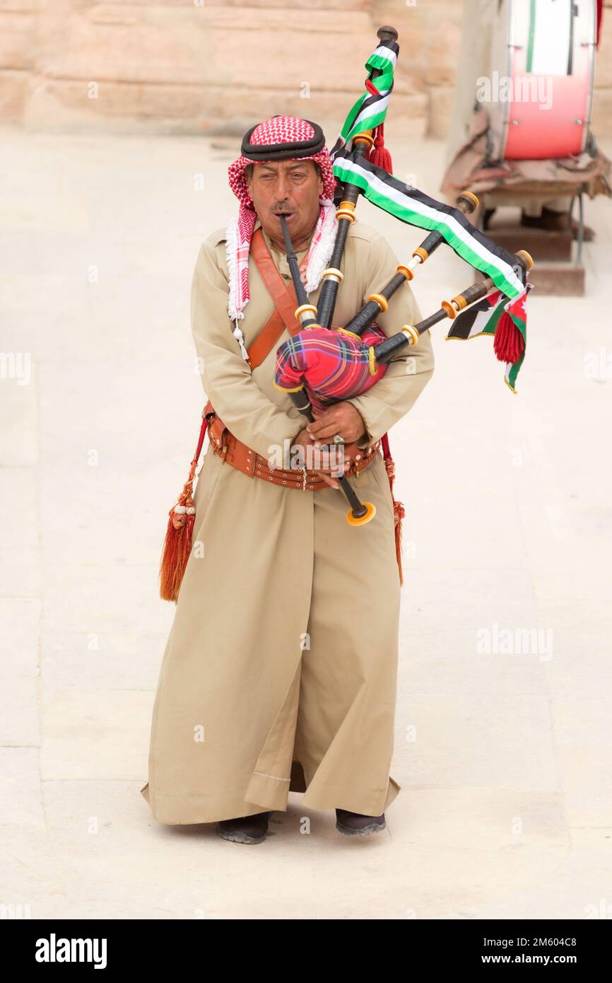 Jerash, Jordan - November 7, 2022: Jordanian bagpipe player in the ...
