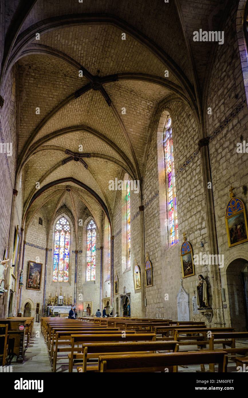 Gothic architecture inside la hi-res stock photography and images - Alamy