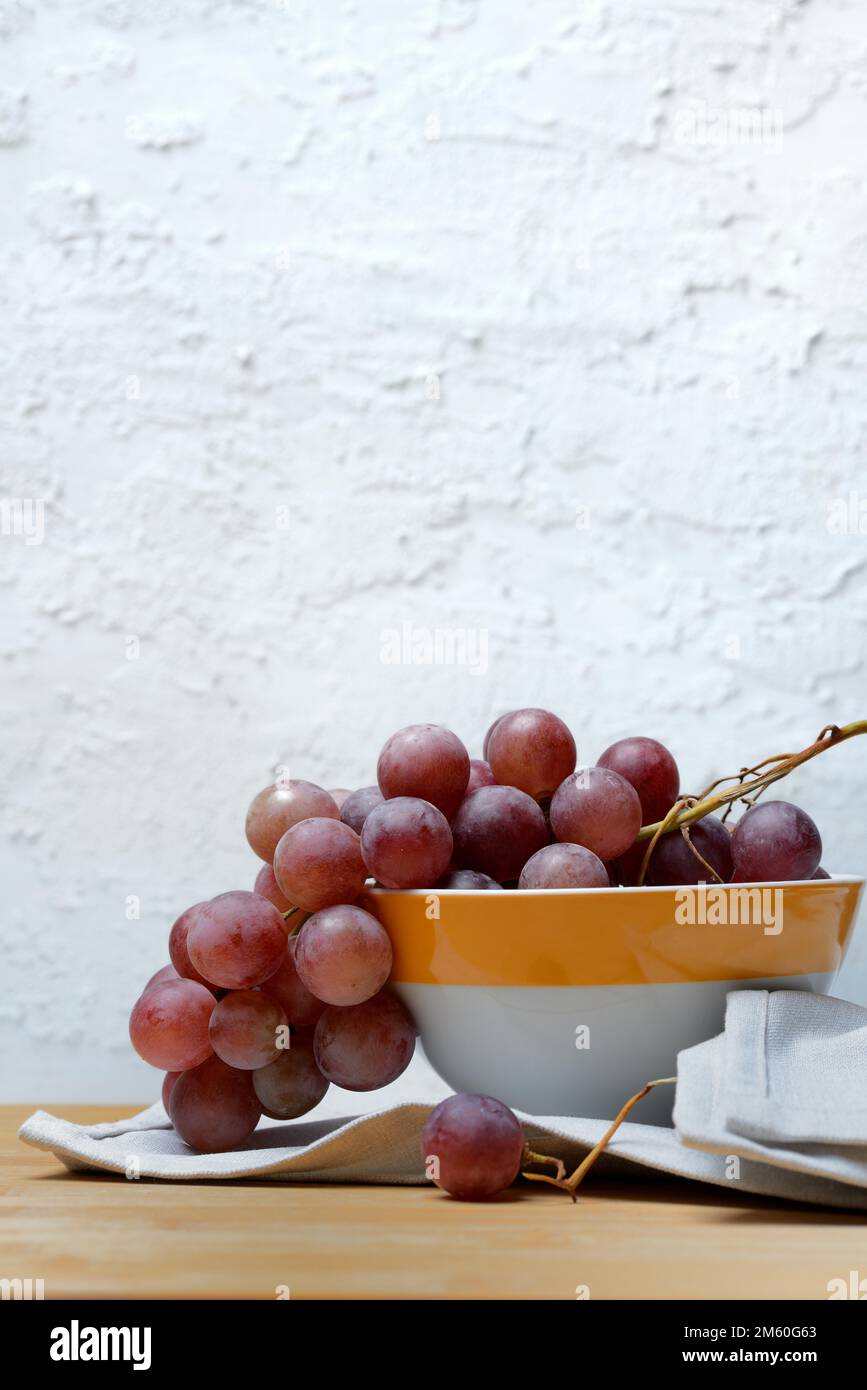 Red grape vine (Vitis vinifera) in skin Stock Photo - Alamy