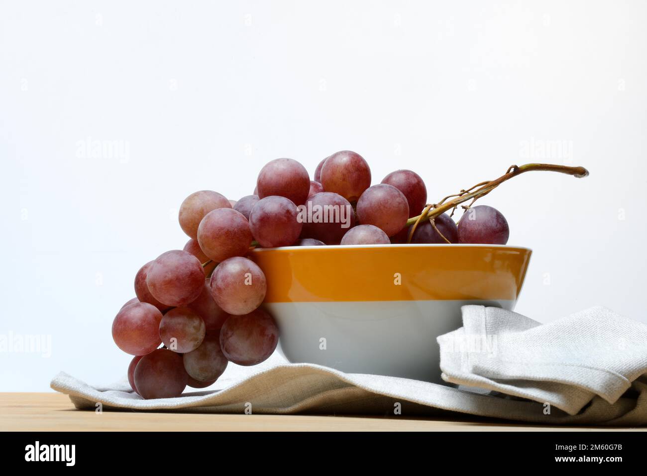 Red grape vine (Vitis vinifera) in skin Stock Photo - Alamy