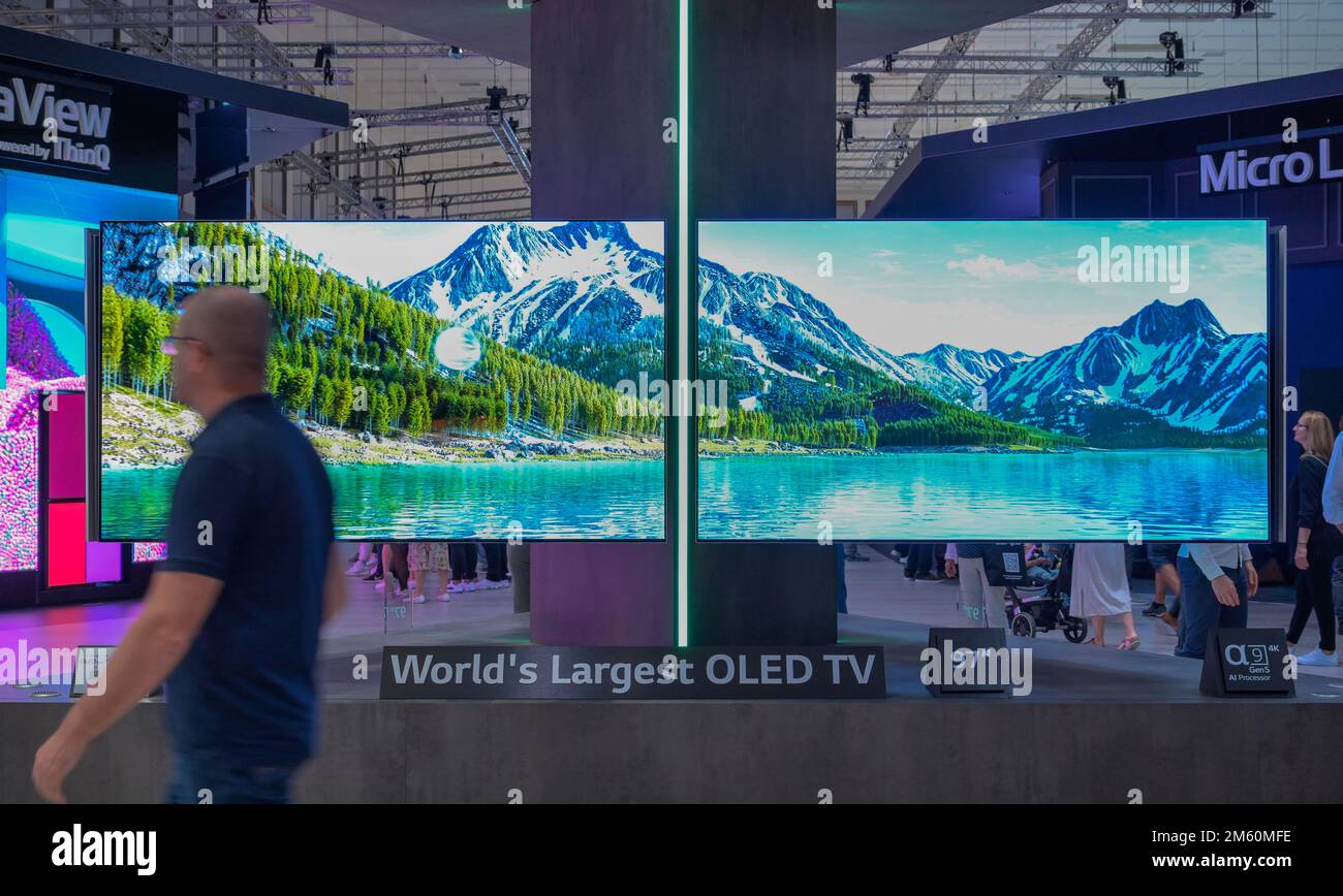 LG booth, OLED TV screen, Internationale Funkaustellung IFA 2022 ...