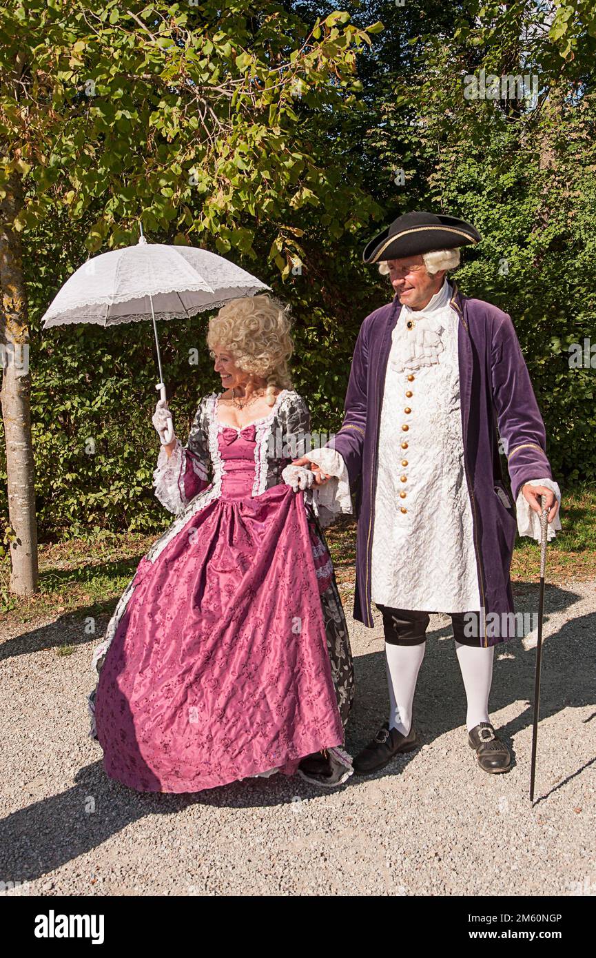 Baroque dressed couple, historical hunting and carriage gala, in the ...