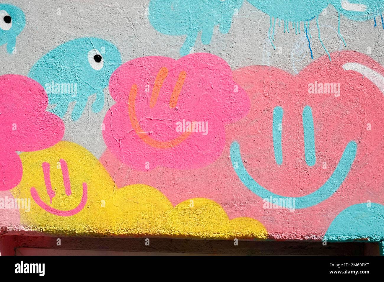 Smiley wall hi-res stock photography and images - Alamy