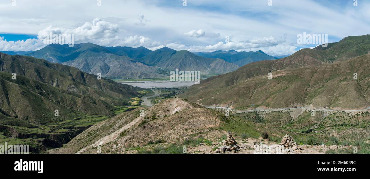Kyang la pass hi-res stock photography and images - Alamy