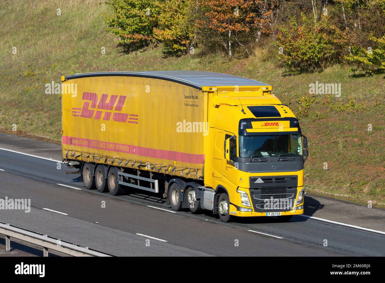 DHL Volvo FH PJ19 FGD Stock Photo - Alamy