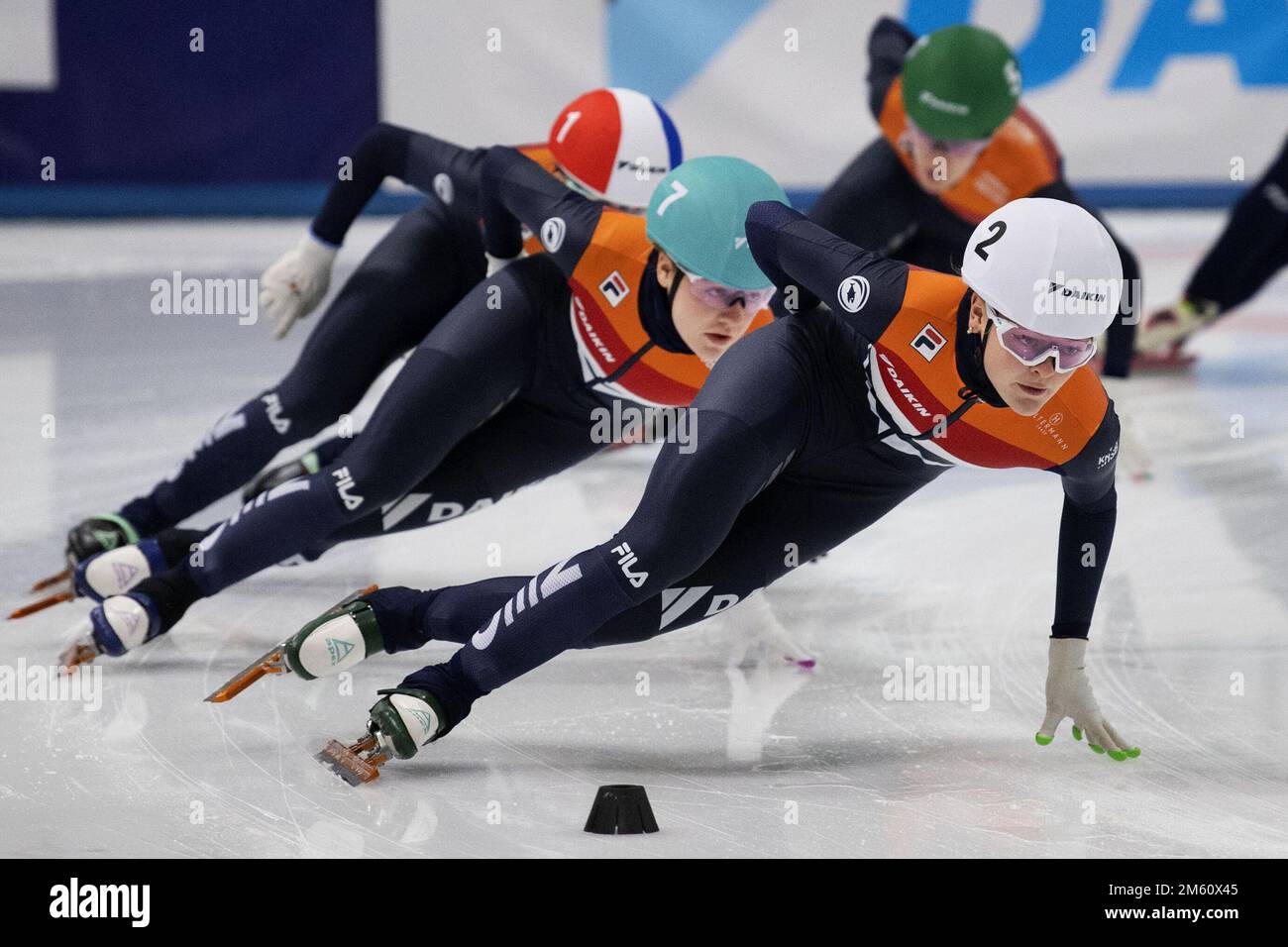 LEEUWARDEN - Xandra Velzeboer winner 1000m of the Daikin NK Allround ...