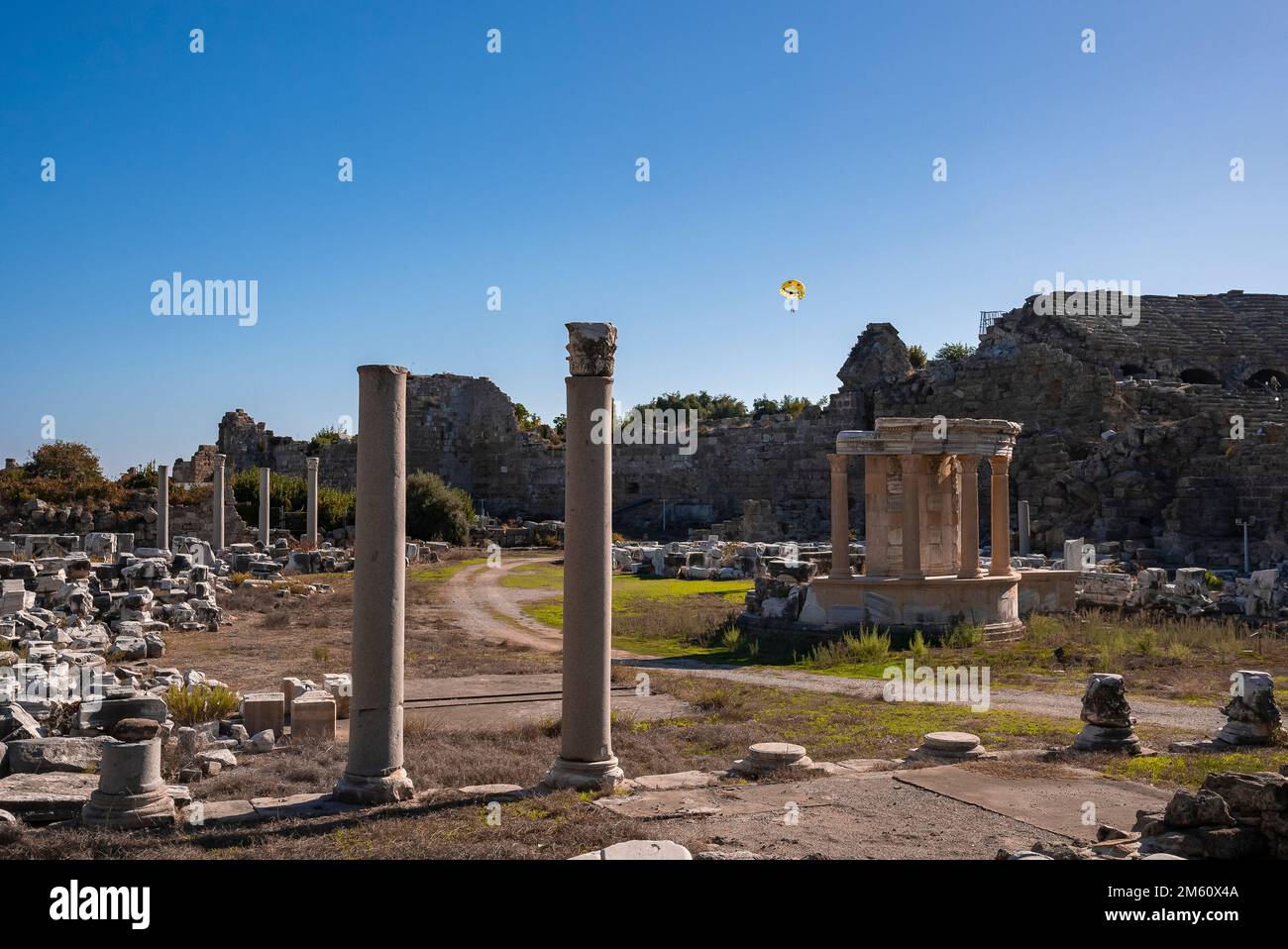 Beautiful turkish ancient pillar hi-res stock photography and images ...