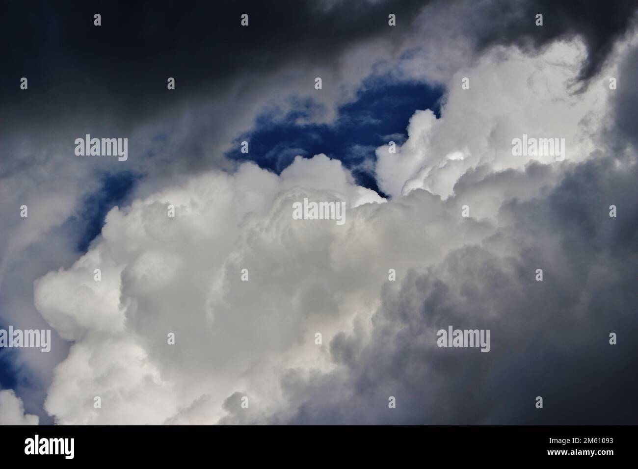 Artistic atmosphere hi-res stock photography and images - Alamy