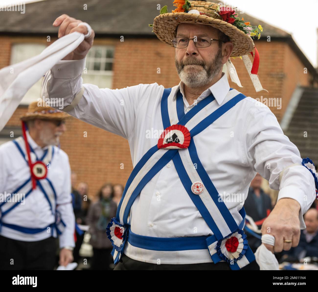 English morris folk dancers hi-res stock photography and images - Alamy